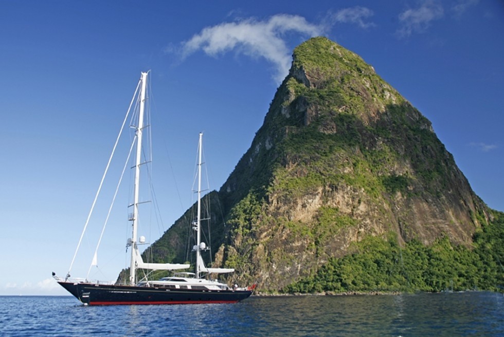 Yacht TAMSEN, Perini Navi | CHARTERWORLD Luxury Superyacht Charters